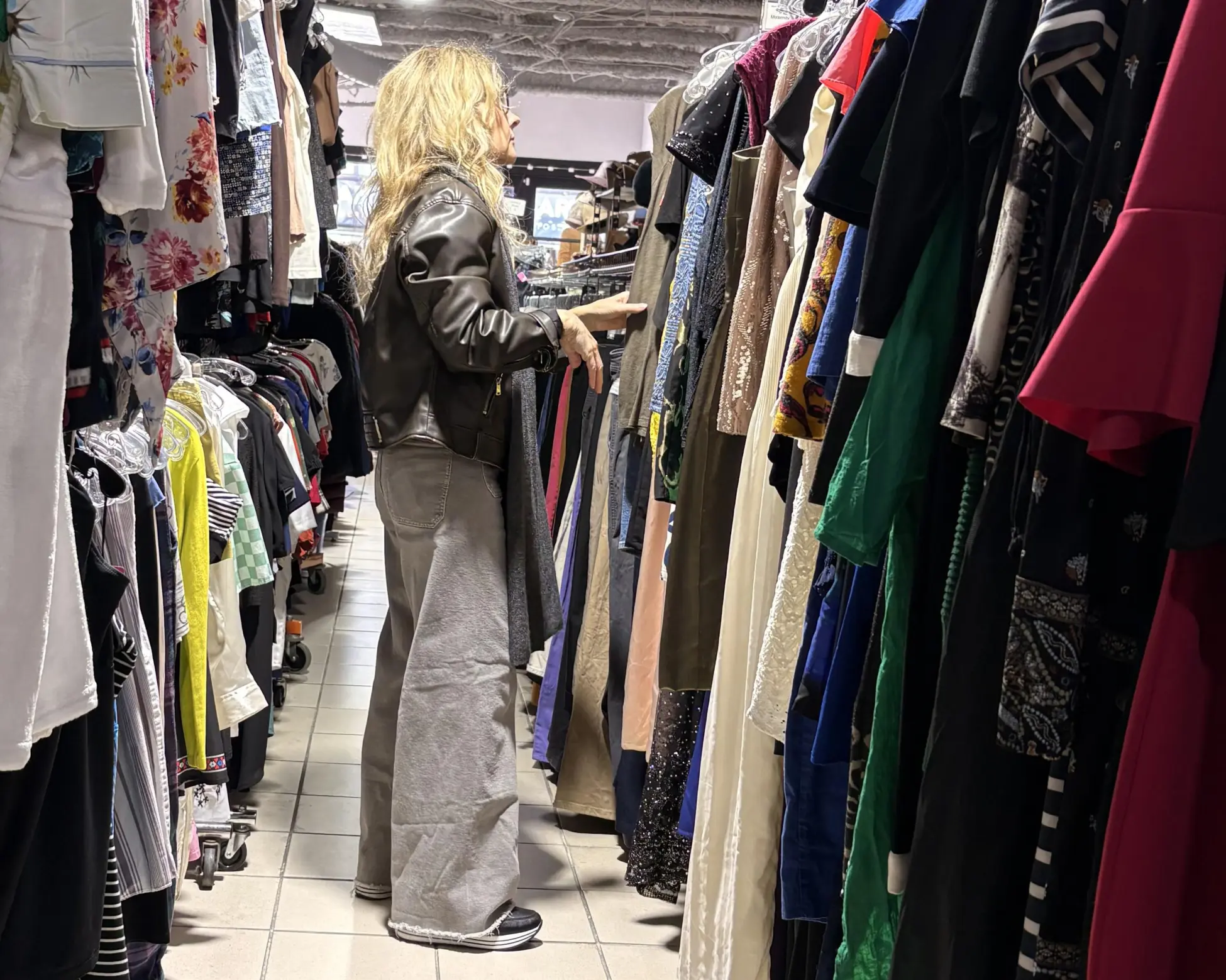 Retro Fashion For Women Style Guide Over 50 I RestlessUrban